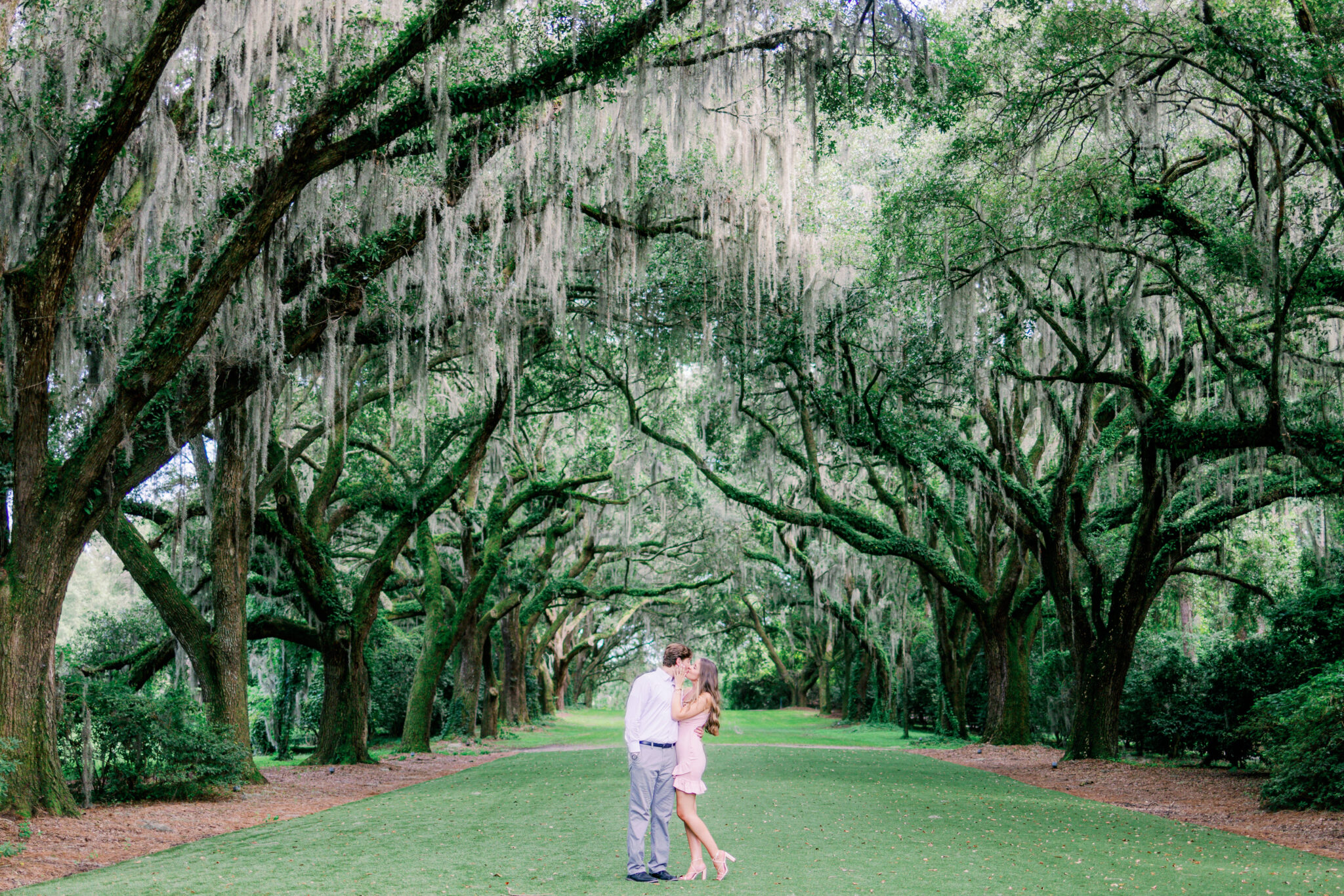 The Gorgeous Legare Waring House | Charleston Wedding Venues